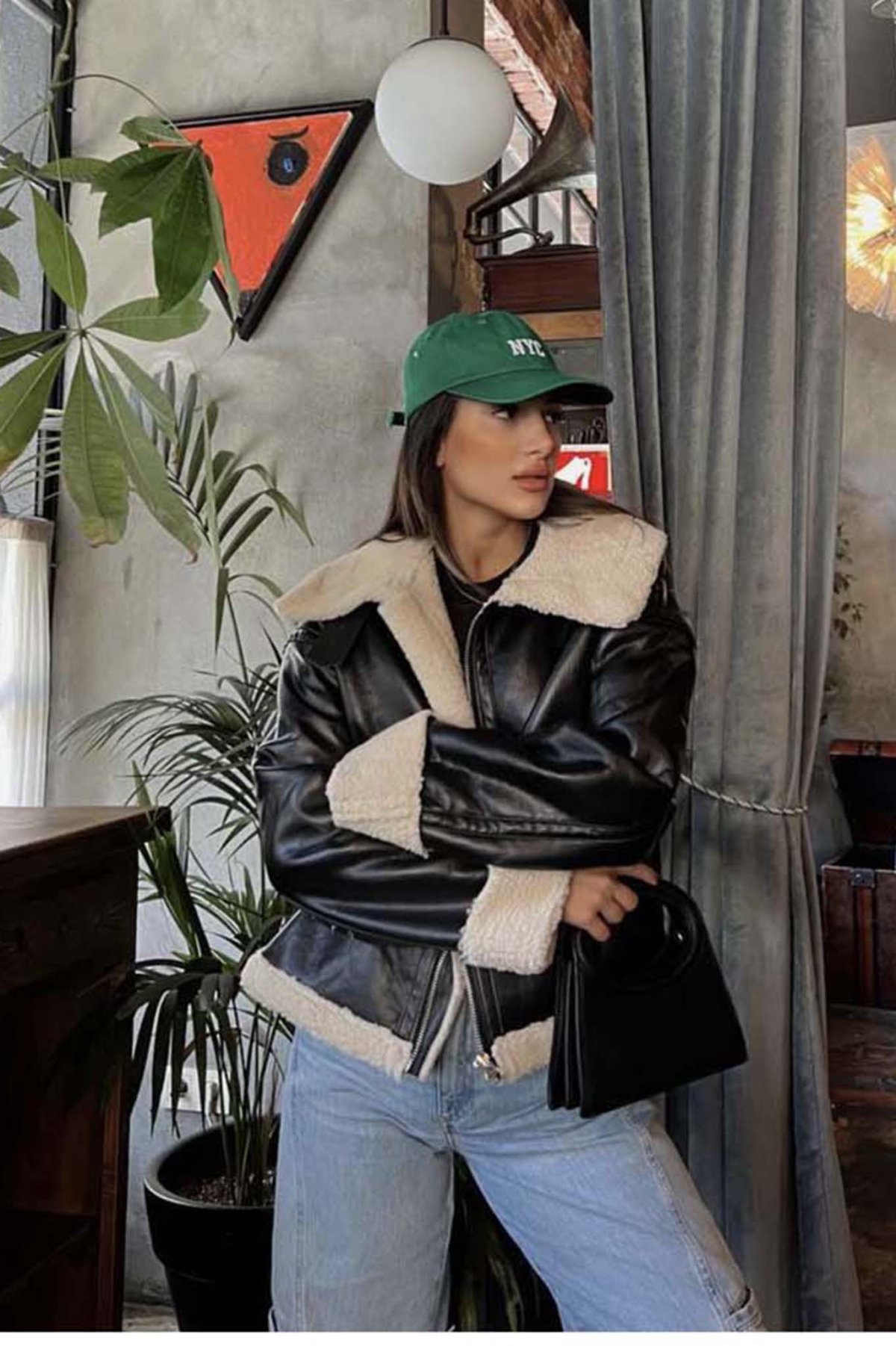 Keyboard jacket από οικολογικό δέρμα και γούνα μαύρο - Joy Fashion House